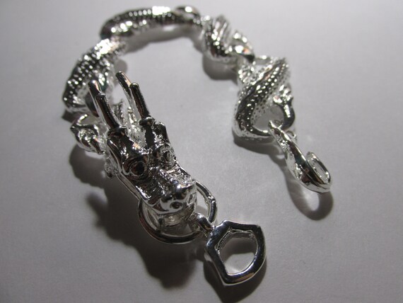 Silver Tone Chinese Dragon Twisted Chain Link Bracele… - Gem