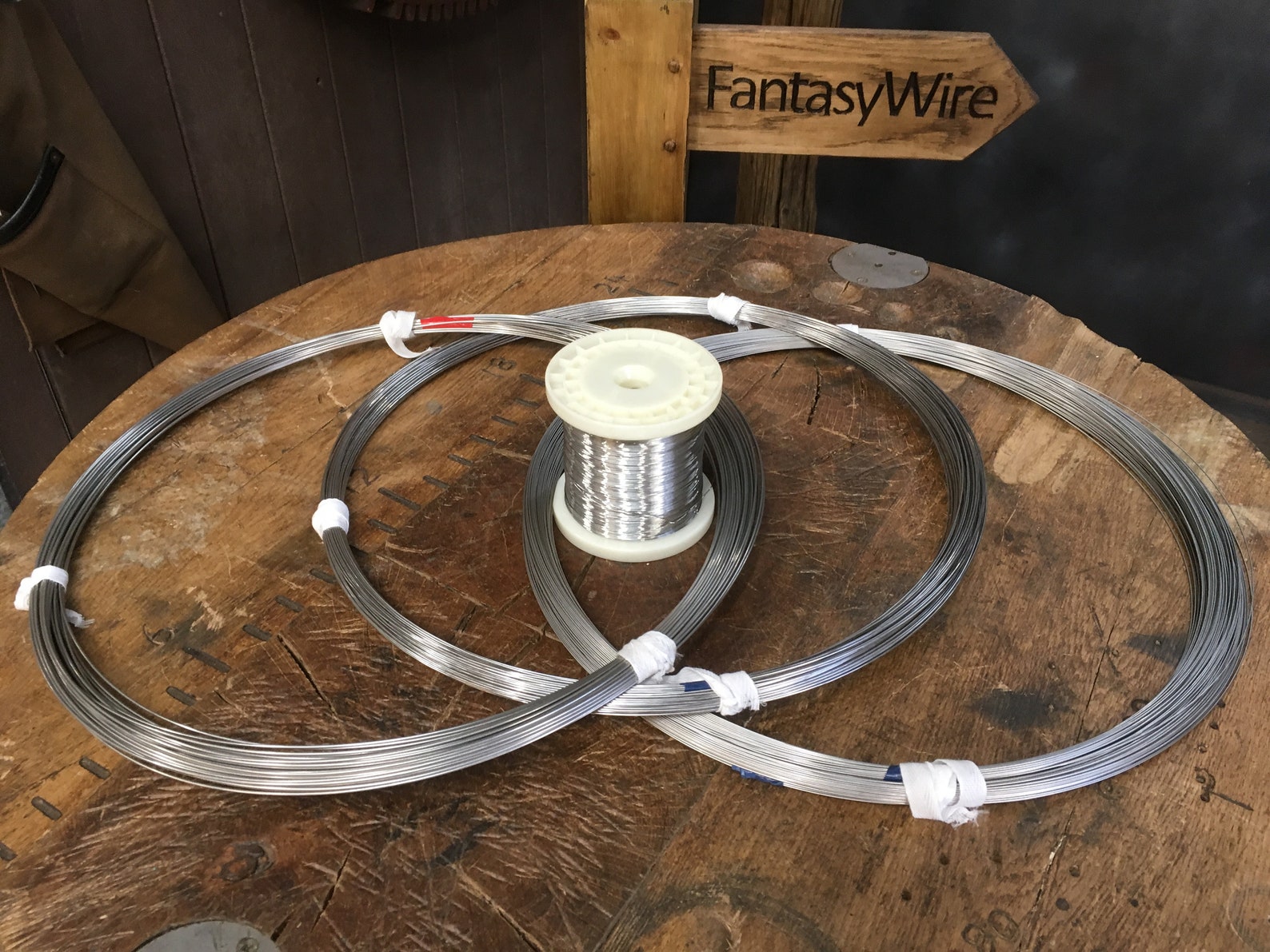 Fantasywire's 'sculpture Wire' by the KG - Etsy