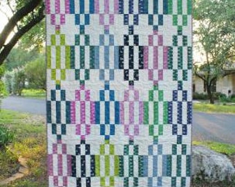 Birdie Quilt Pattern by Running Doe Quilts for Villa Rosa | Etsy