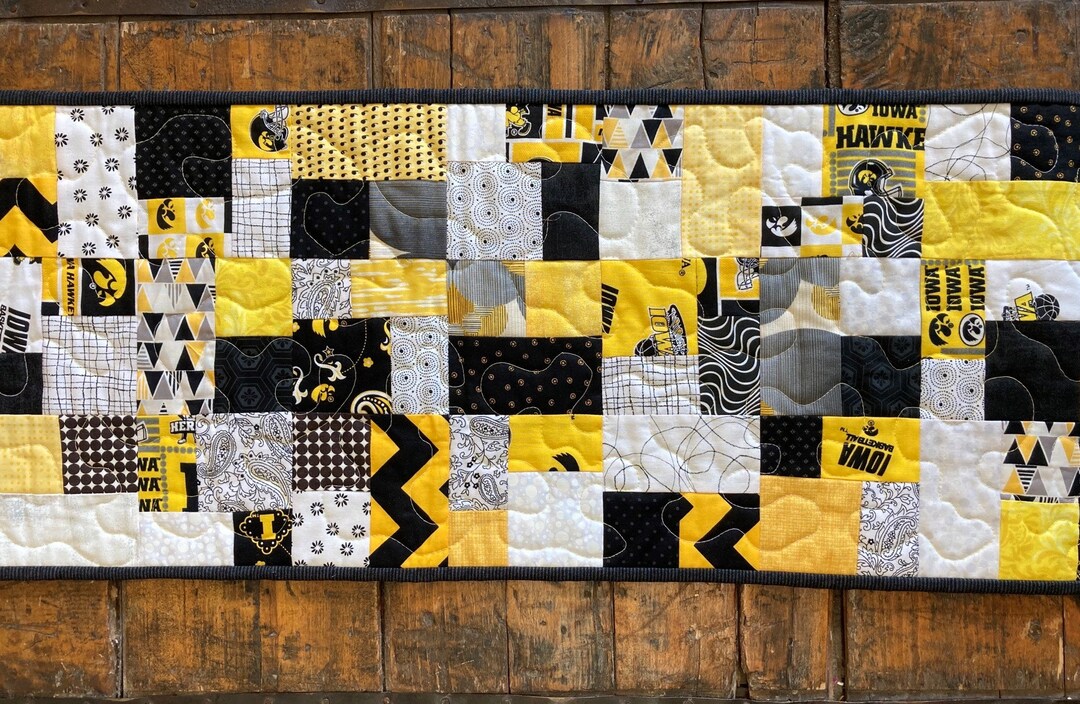 Iowa Hawkeye Mini Brick Road Table Runner Kit Atkinson Designs - Etsy