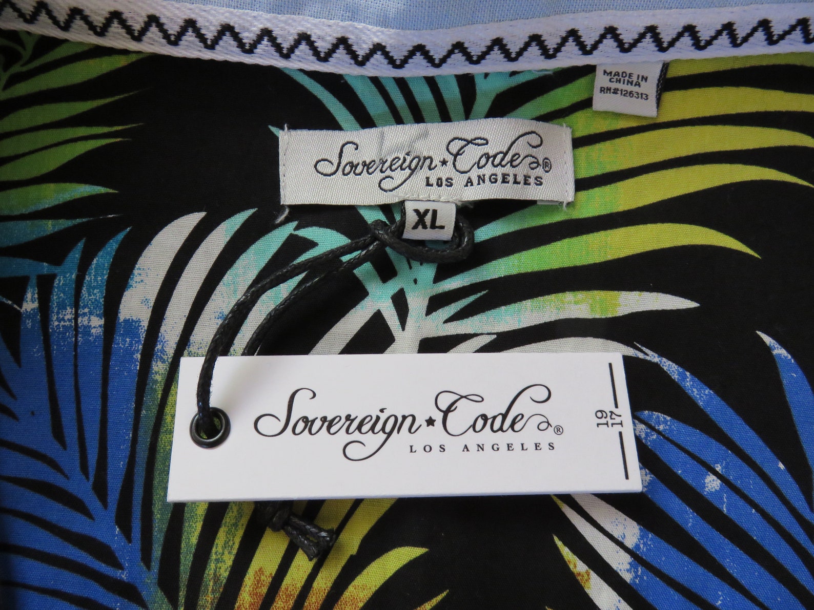 Hawaiian Shirt Men SOVEREIGN CODE Macho Black Aloha Shirt | Etsy