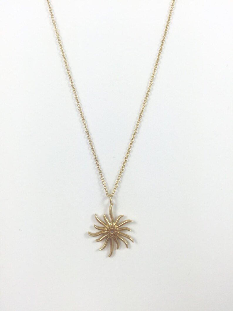 14K Gold Sun Shape Diamonds Pendant Necklce - Etsy