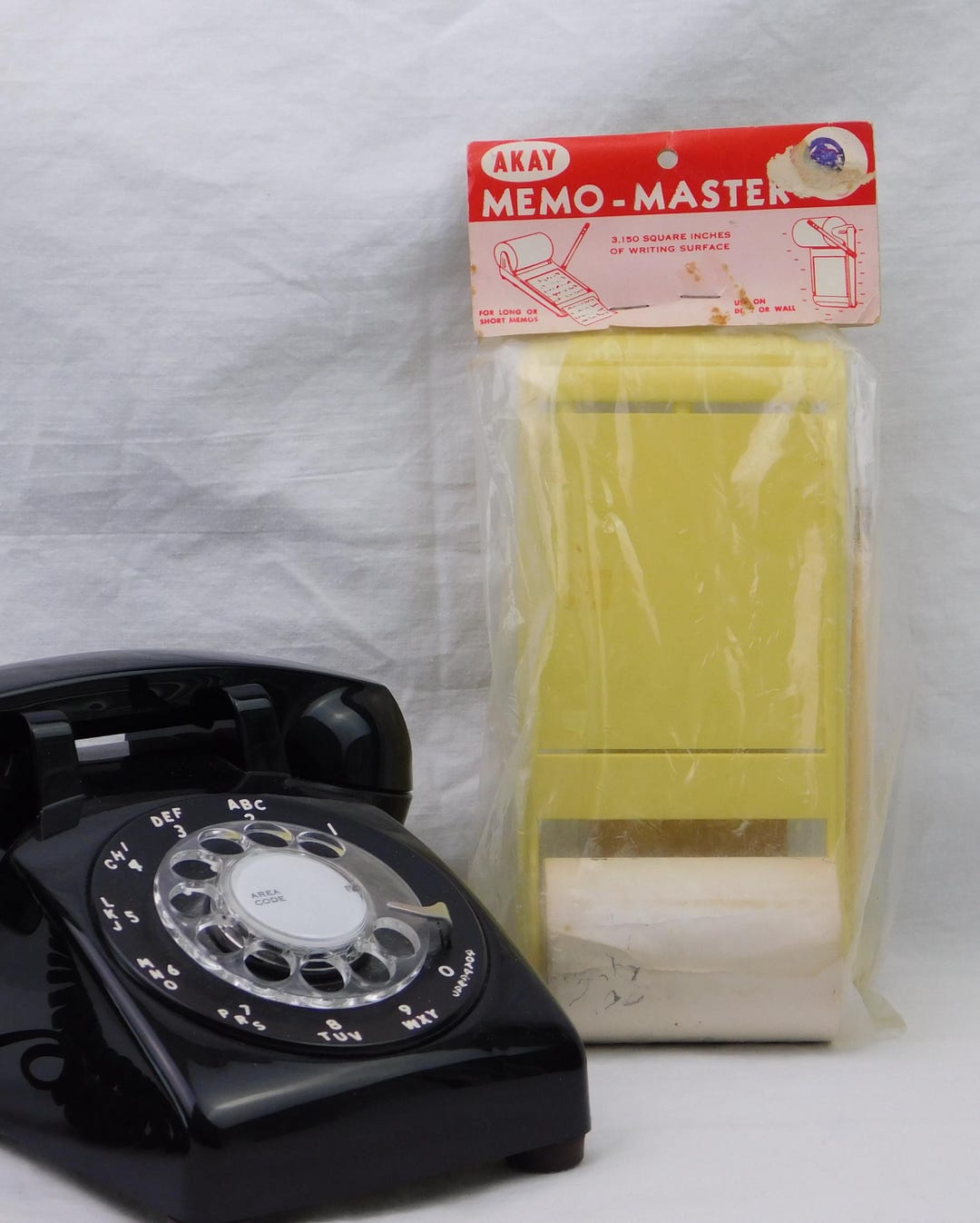 Vintage Plastic Memo Note Paper Roll Holder, Office Desk, Wall, Roll ...
