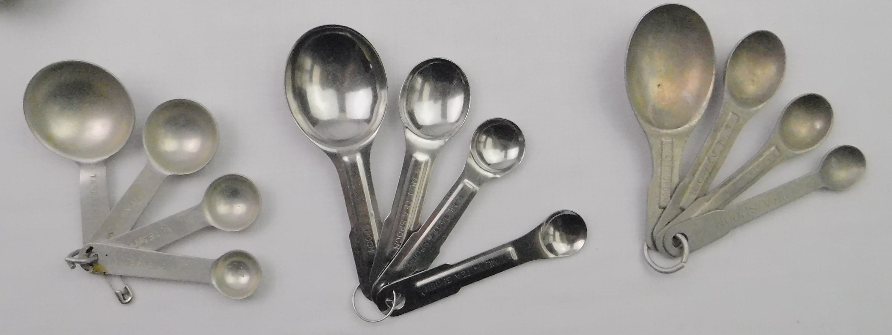 Vintage Aluminum Measuring Spoons Set: Farmhouse Kitchen Decor - Etsy