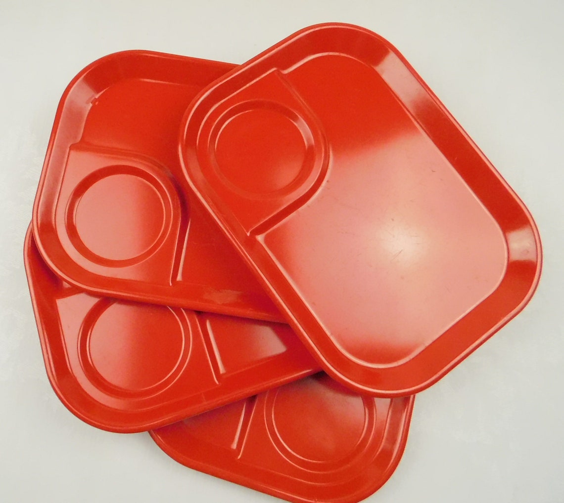 2 vintage red school lunch trays by Rubbermaid. Divided | Etsy