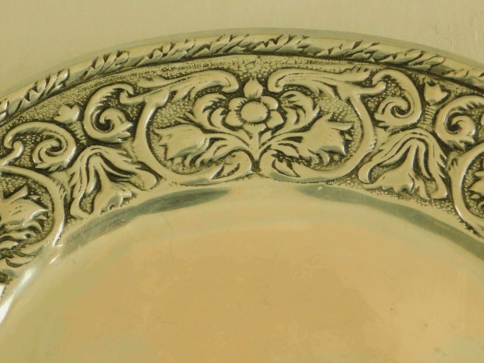 Vintage Wilton armetale RWP pewter platter from Wilton Co. | Etsy