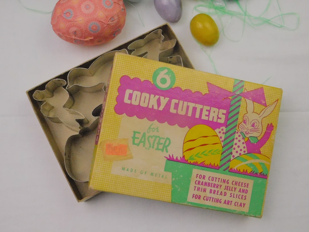 Easter Cooky Cutters in Box. Vintage Metal Cookie Cutters With Six ...