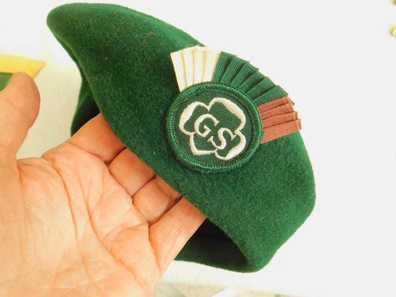 Vintage Girl Scout Cadette Green Wool Beret with Cockade Fan | Etsy