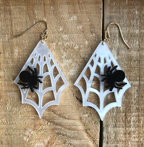 Custom Laser Cut Acrylic Spider Web With Spider Assembled - Etsy