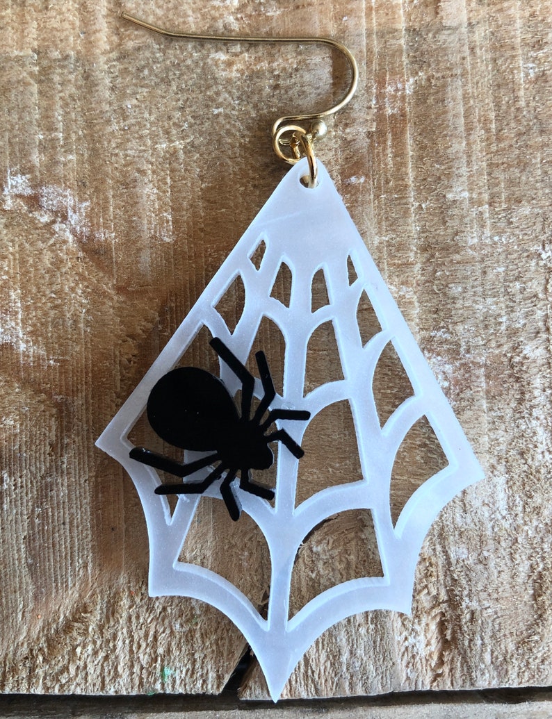 Custom Laser Cut Acrylic Spider Web With Spider Assembled - Etsy