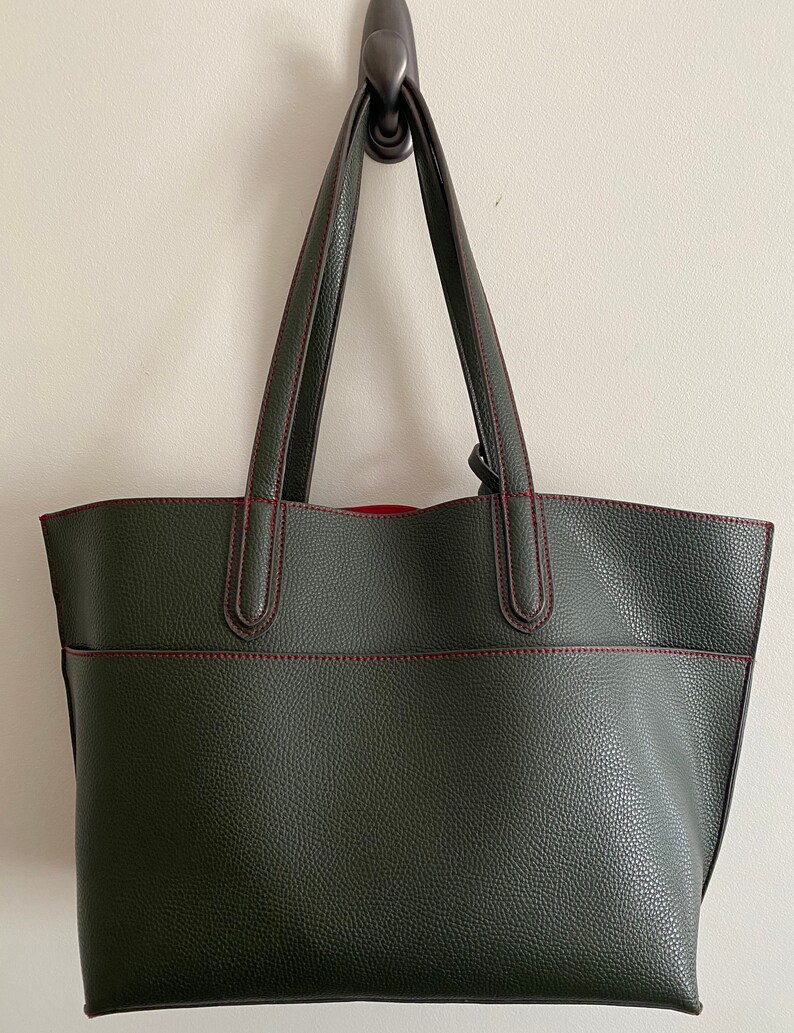 Designer Vintage Tutilo Carry of the Day Tote in Pebbled Dark Green ...