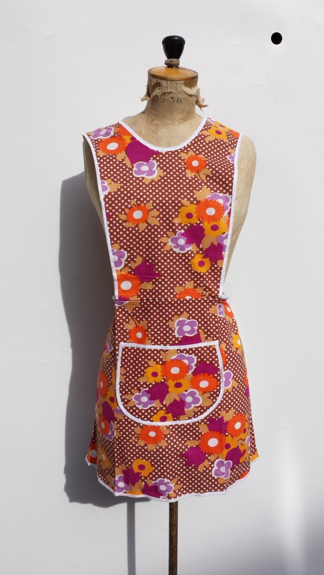 Oranje gebloemd schortje vintage retro schortje gemaakt in de jaren 60 ...