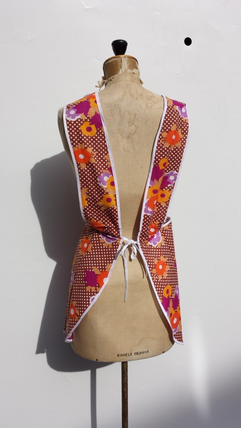 Oranje gebloemd schortje vintage retro schortje gemaakt in de jaren 60 ...