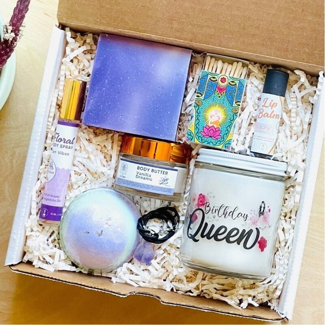 Happy Birthday Queen Gift Box, Gift Box Ideas, Happy Birthday Gift ...