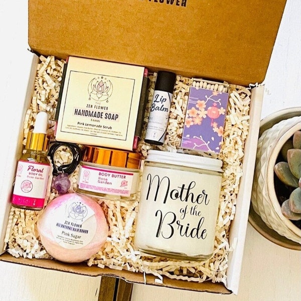 Mom Wedding Gifts - 60+ Gift Ideas for 2024