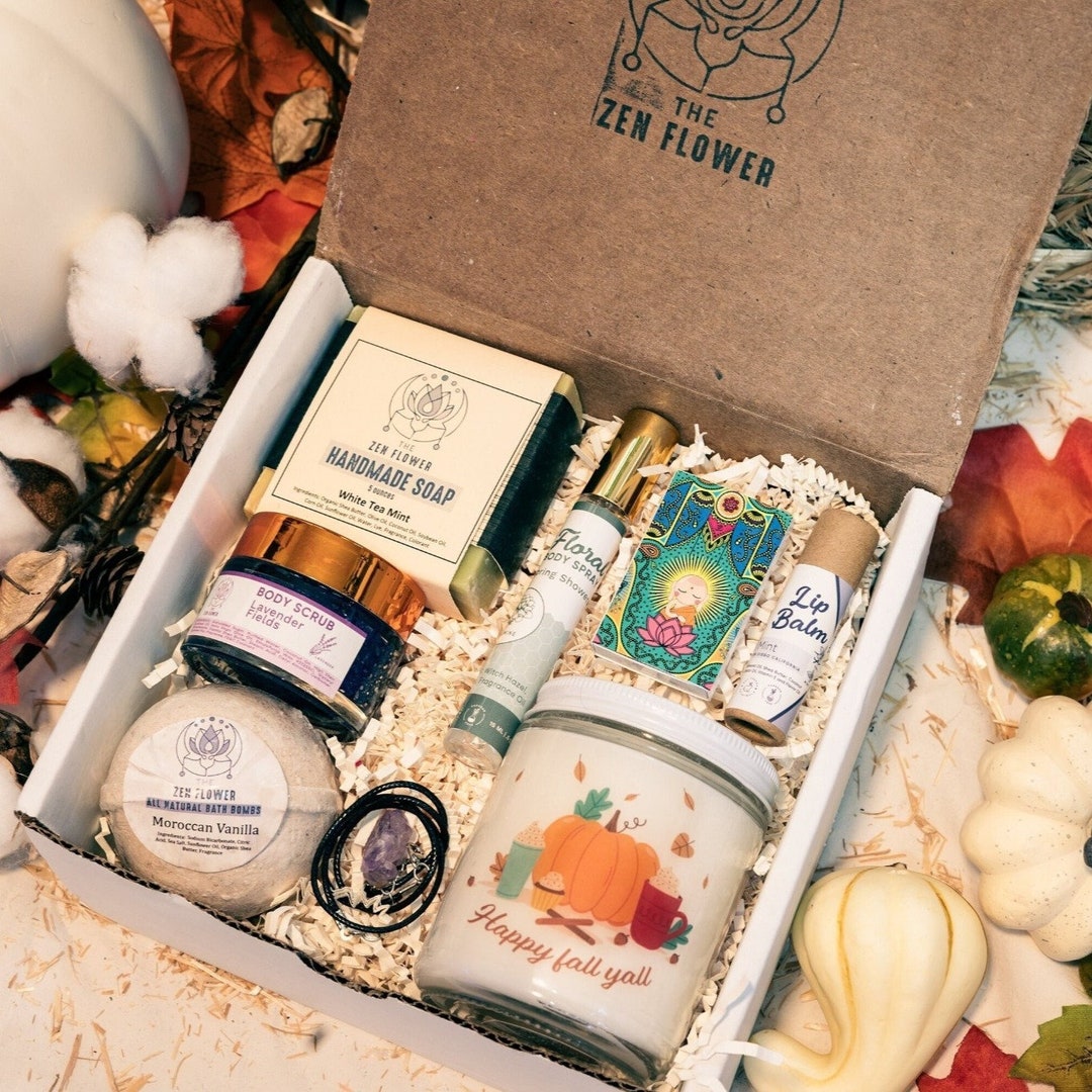 Fall Gift Box for Her, Happy Fall Y'all Care Package, Thanksgiving ...