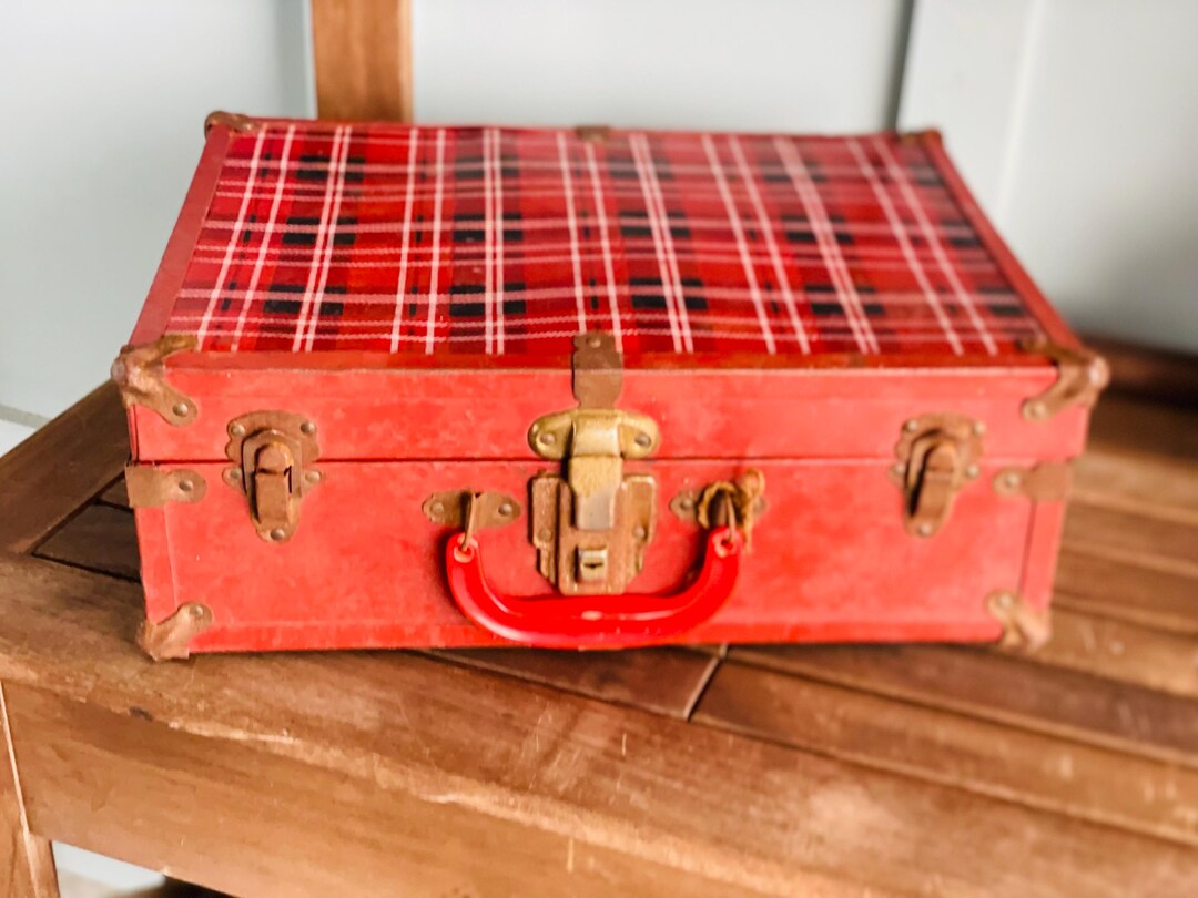 Vintage Red Plaid Skate Case, 1950's Mid Century Metal Roller/ice Skate ...