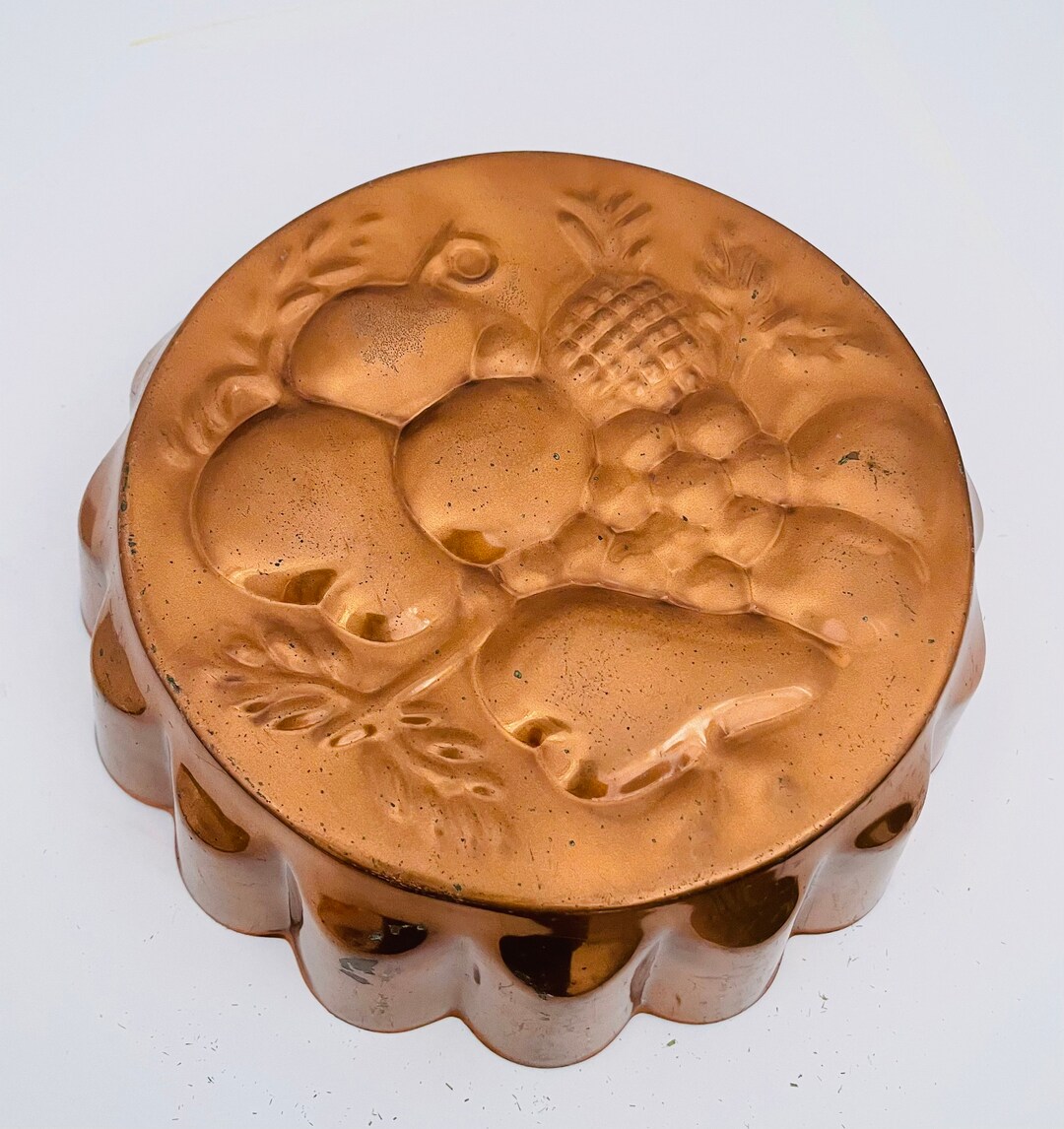 Round Copper Wall Mount Mold, Fruit, Scalloped Edge, 7.5"diameter ...