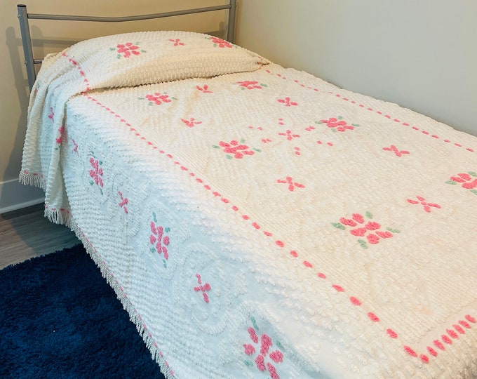 Classic Vintage White and Pink Twin Chenille Bedspread, With Fringe, 100% Cotton Chenille ...