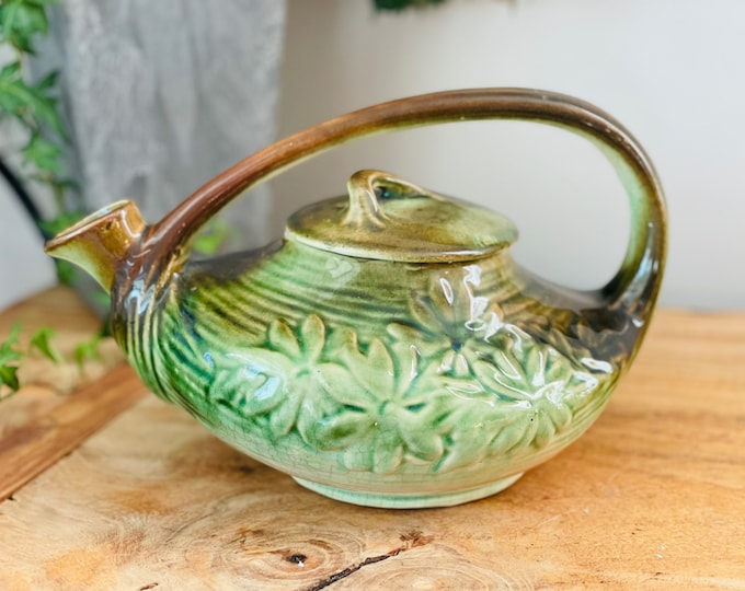 MCCOY Green and Brown Daisy Tea Pot With Lid and Unique Curved Handle ...