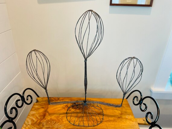 Ladies Hat Stand Wire