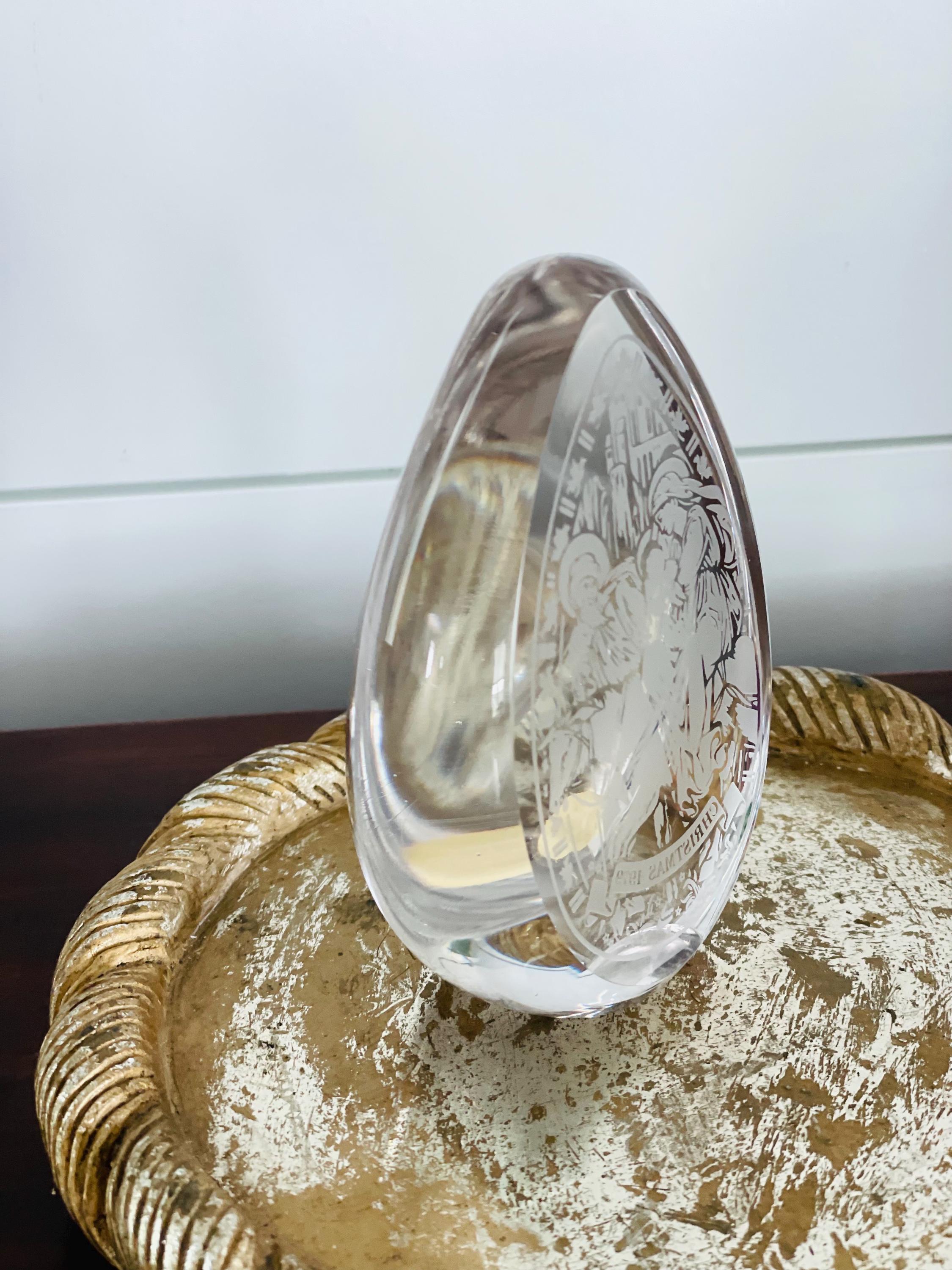 Vintage 1979 Wedgewood Clear Glass Paper Weight, Etched, Christmas ...