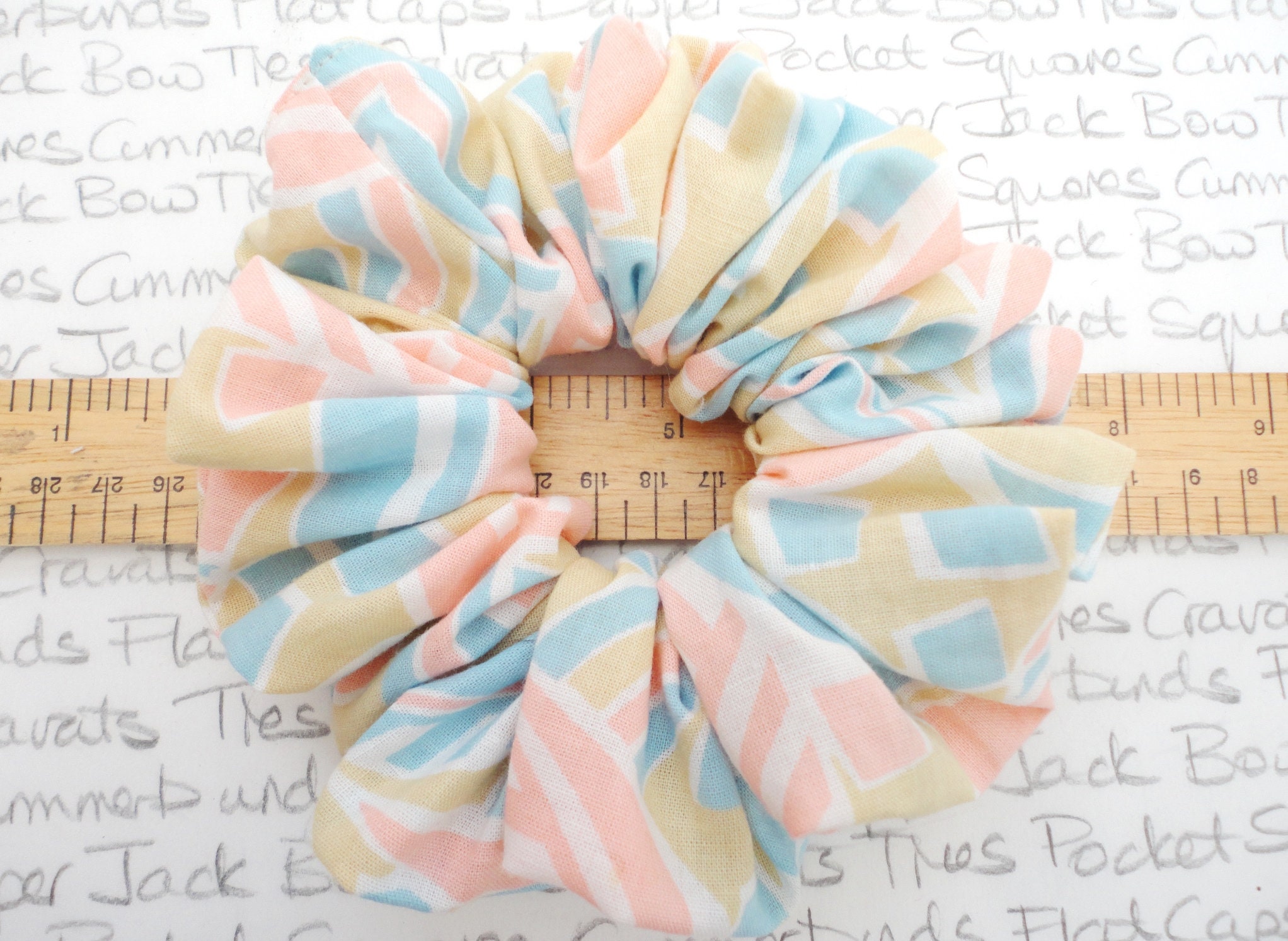 Chouchou à imprimé pastel, accessoires pour cheveux, chouchous tendance ...