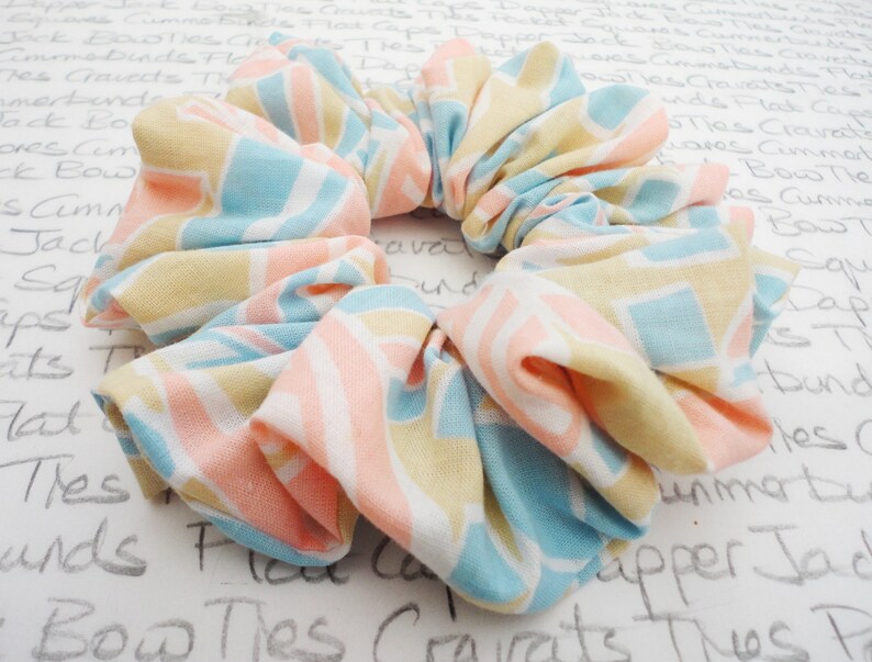 Chouchou à imprimé pastel, accessoires pour cheveux, chouchous tendance ...