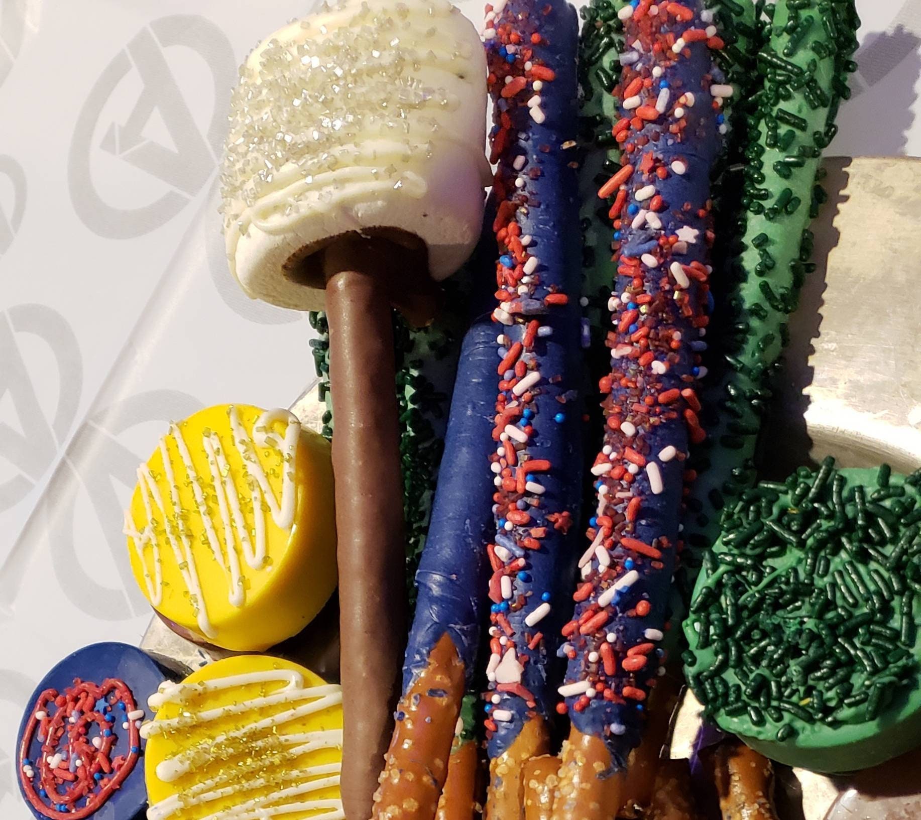 Super Hero Birthday Party Chocolate Covered Oreos and Pretzels Favors ...