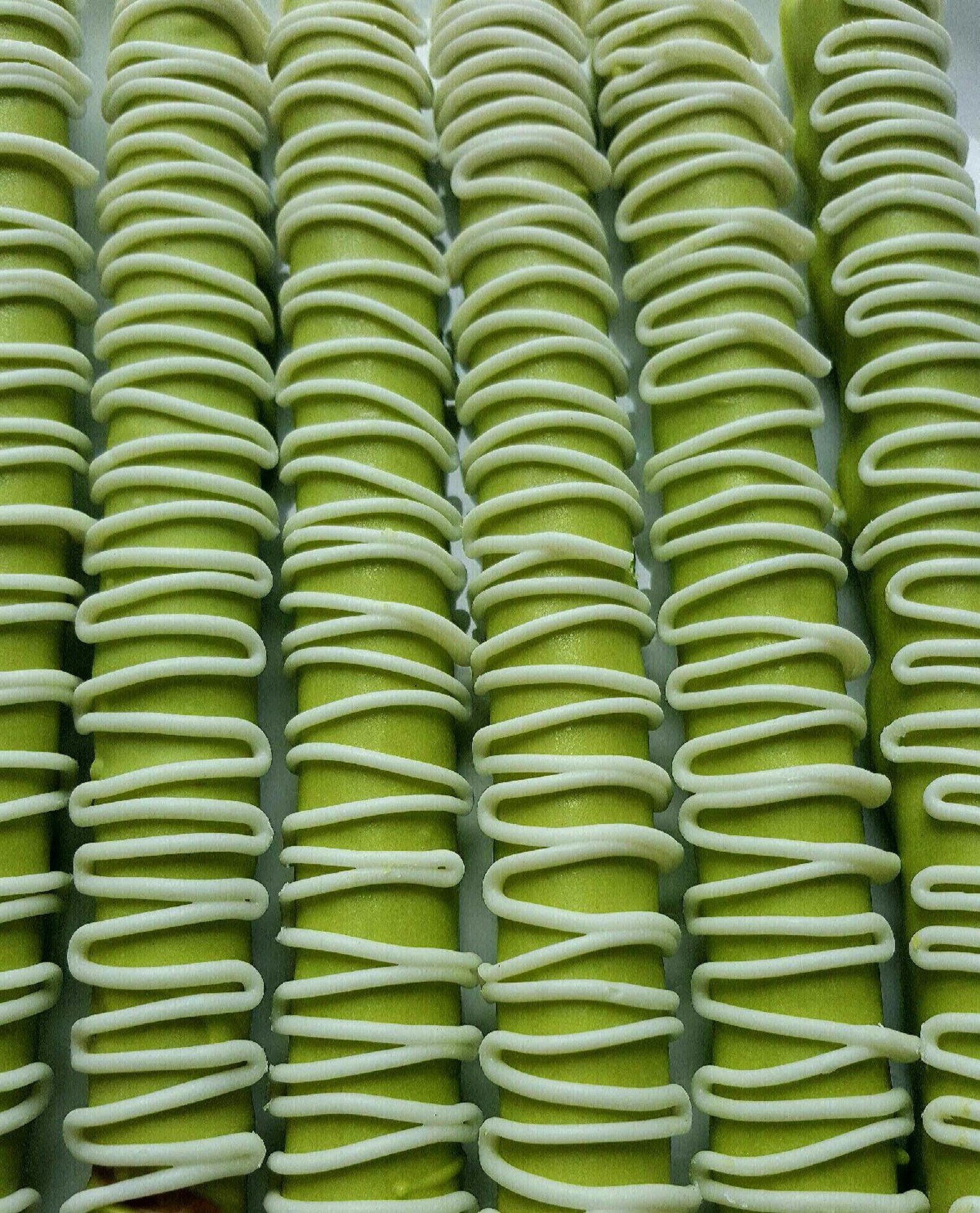 Gourmet Lime Green White Chocolate Covered Pretzels Rods Party - Etsy