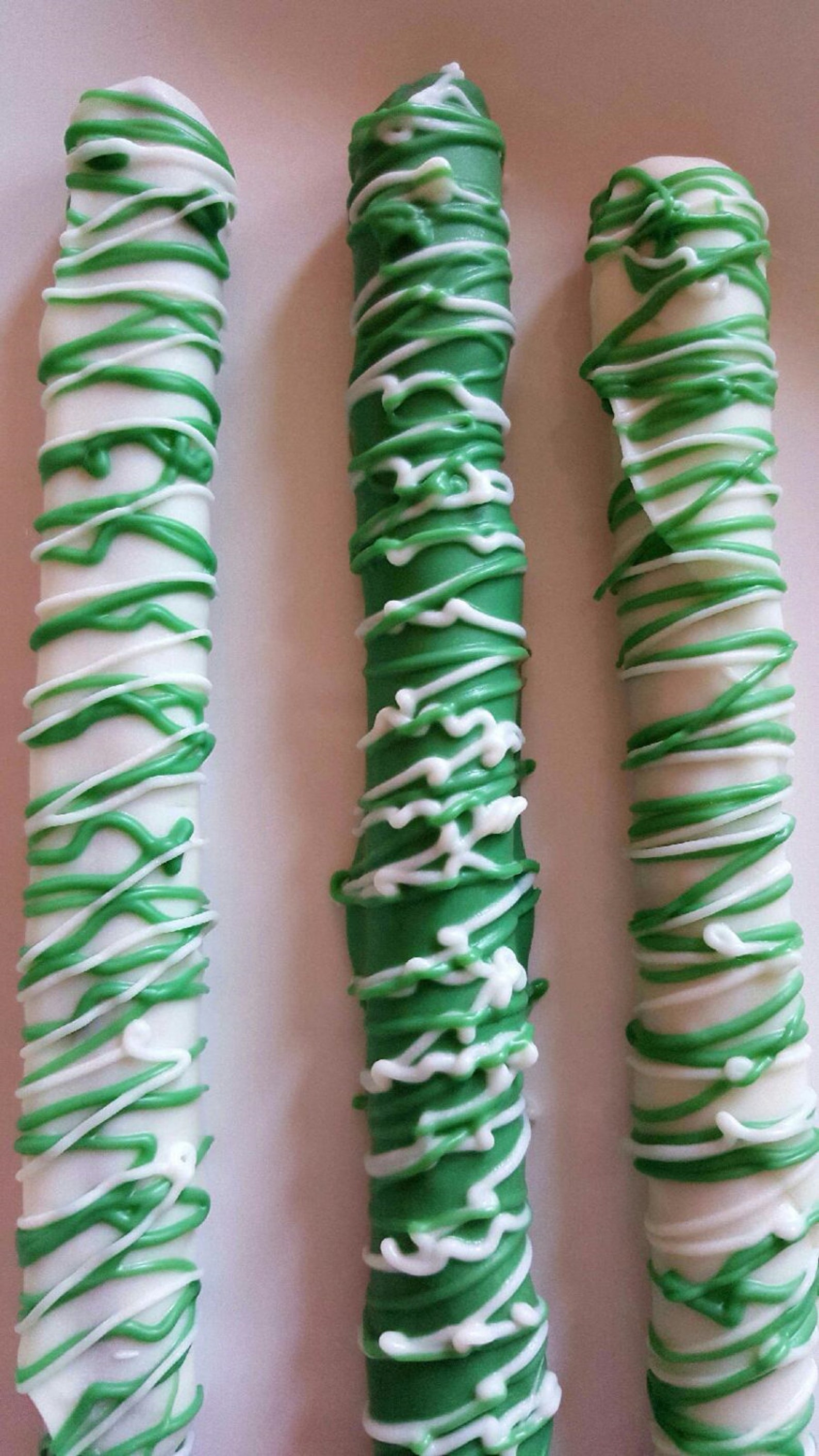 Chocolate Covered Pretzels Decorated in White and Green - Etsy