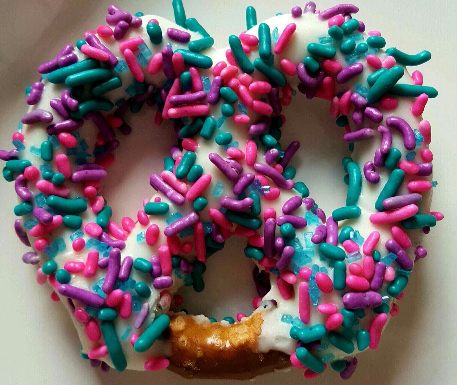 Gourmet White Chocolate Covered Pretzels Pink Teal Purple Sprinkles ...