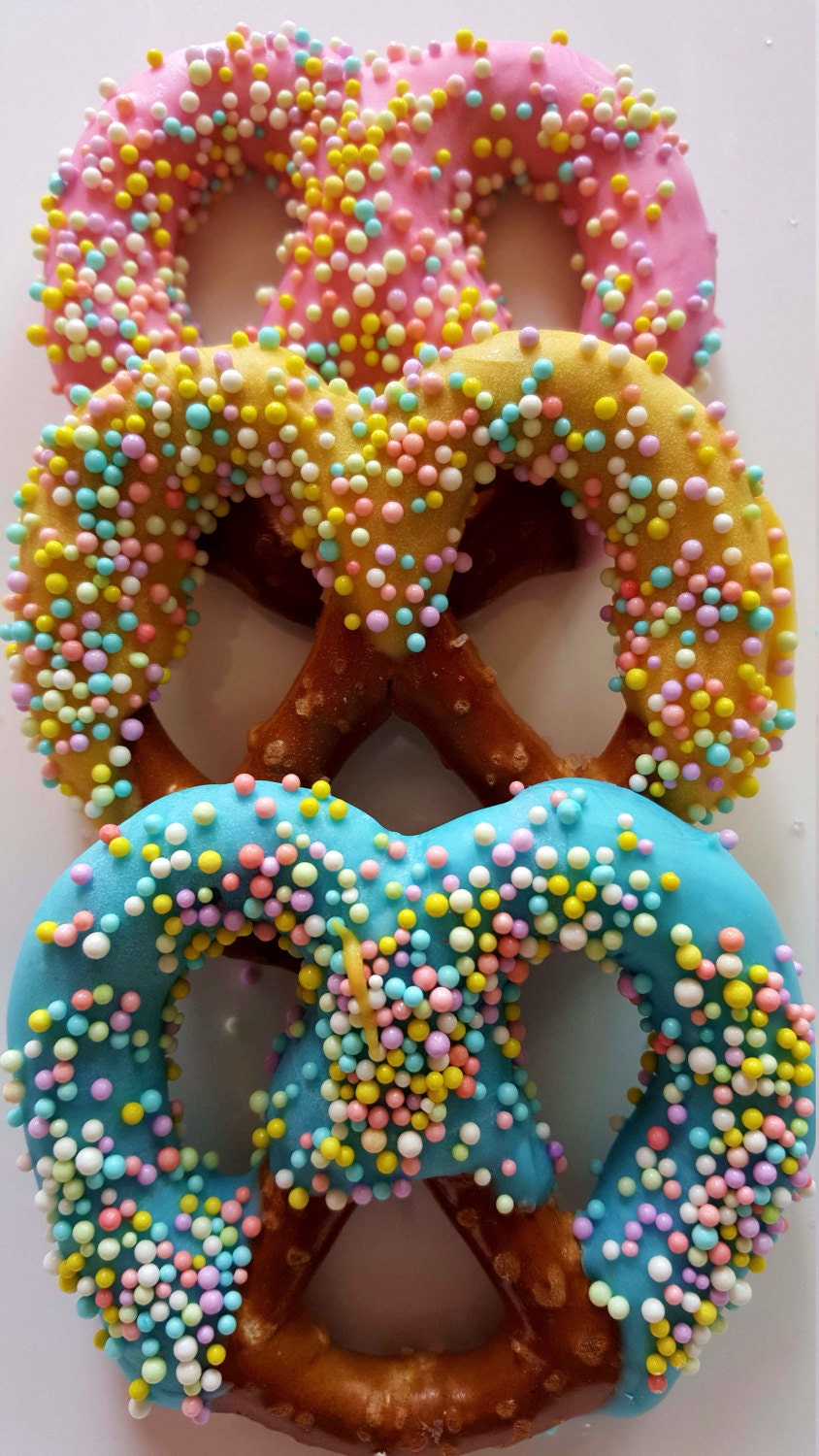 Easter Chocolate Covered Pretzels Decorated in Milk and White | Etsy UK