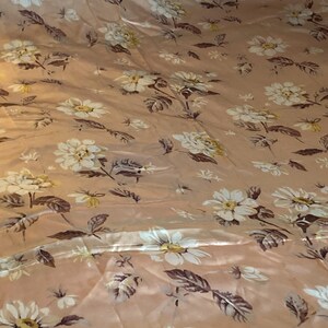 Lovely Vintage Satin Bedspread. 1950s Floral. - Etsy