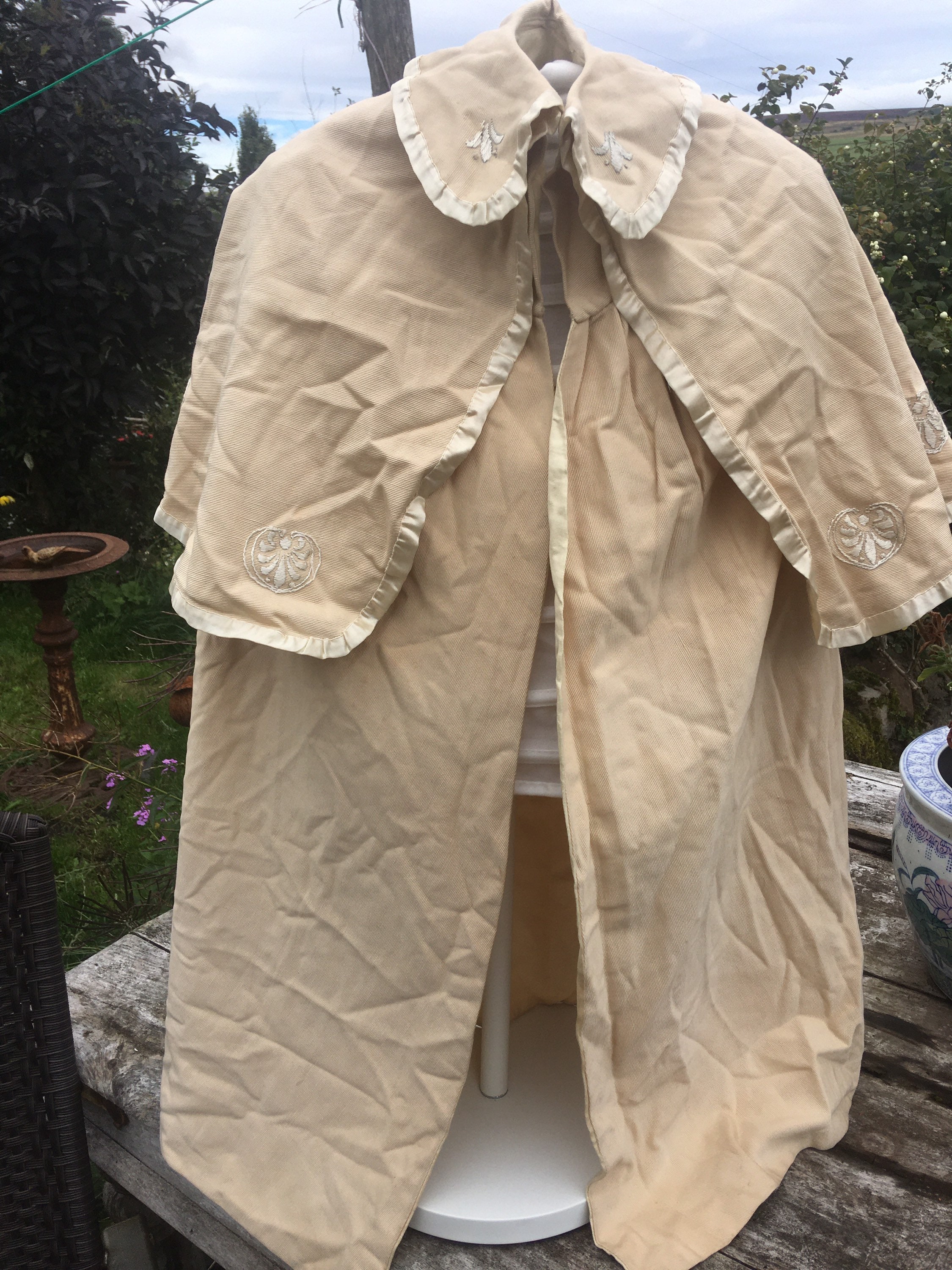 Beautiful and Rare Antique Child’s Cape. Late 19th Century. in ...