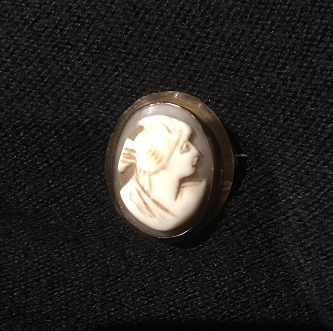 Small Early 19th Century Gold Cameo Hermès God Brooch. Delicate and ...