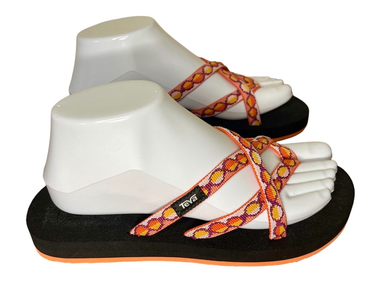Teva Womens Strappy Olowahu Flip Flop Size 7 - Etsy
