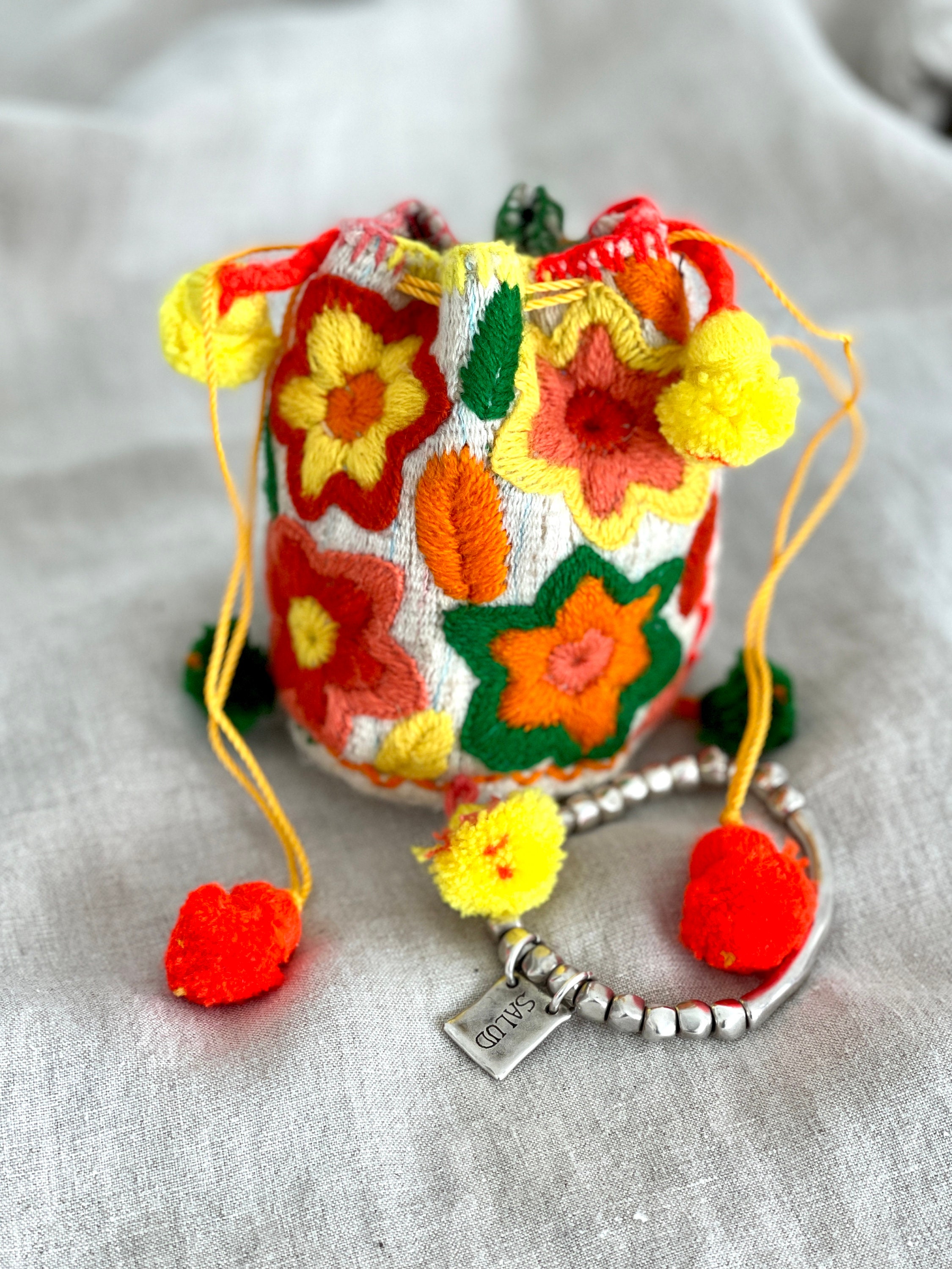 Chiapas Embroidered Jewelry Bag, Chiapas Bag, Floral Coin Purse . - Etsy