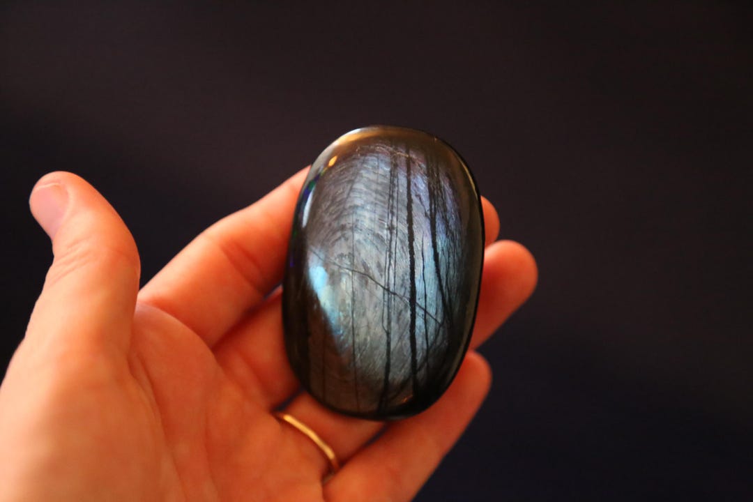 Hypersthene Palmstone, Flashy Crystals - Etsy