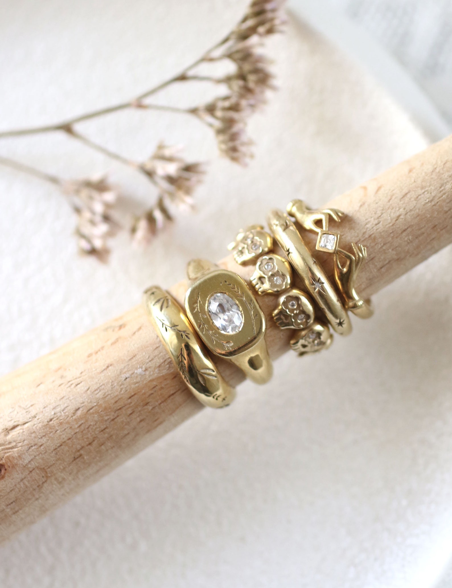 14k Solid Gold Floral Engraved Ring Wedding Band for Her | Etsy