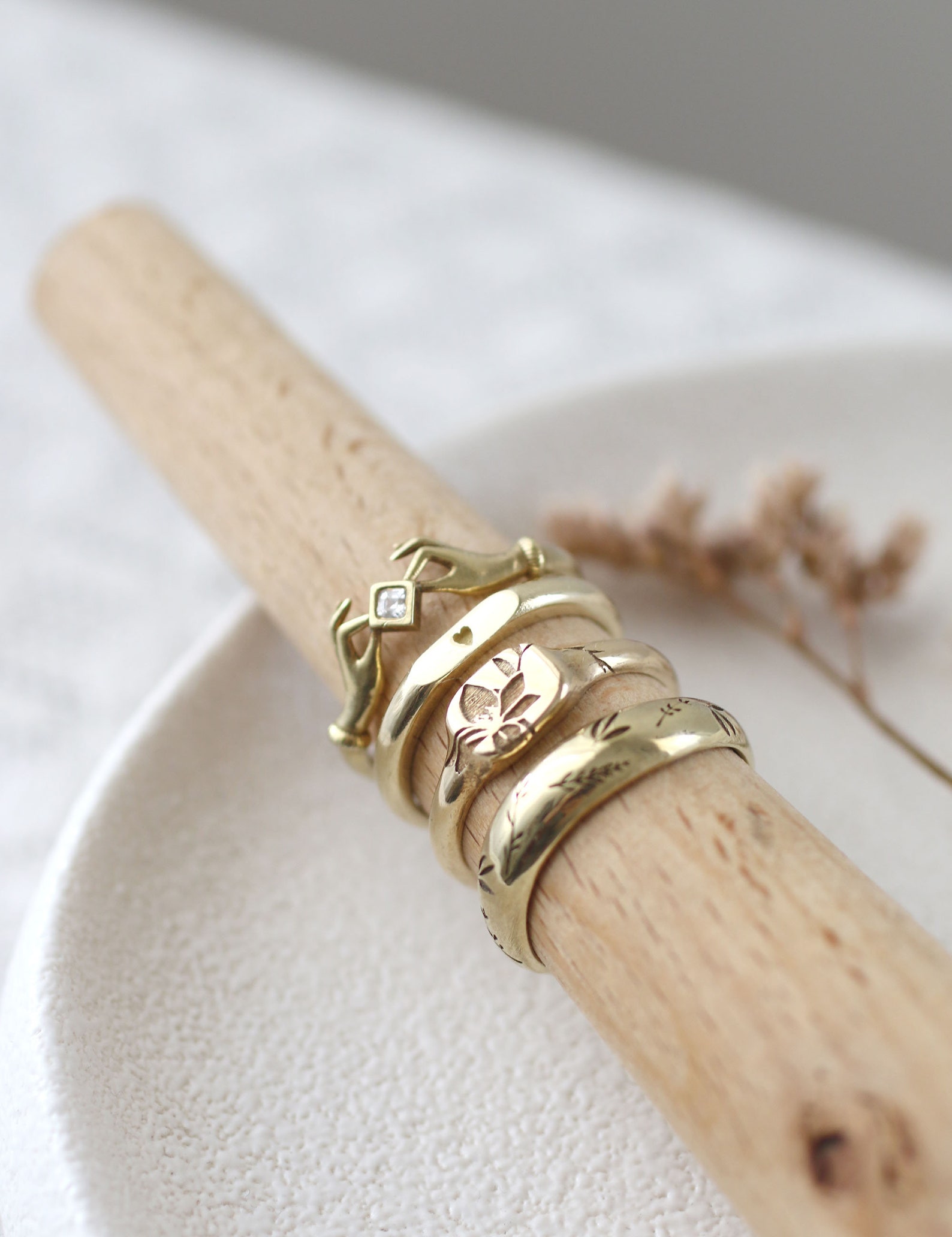 Gold Floral Signet Ring, Solid Gold Engraved Lily Ring, Delicate Signet ...