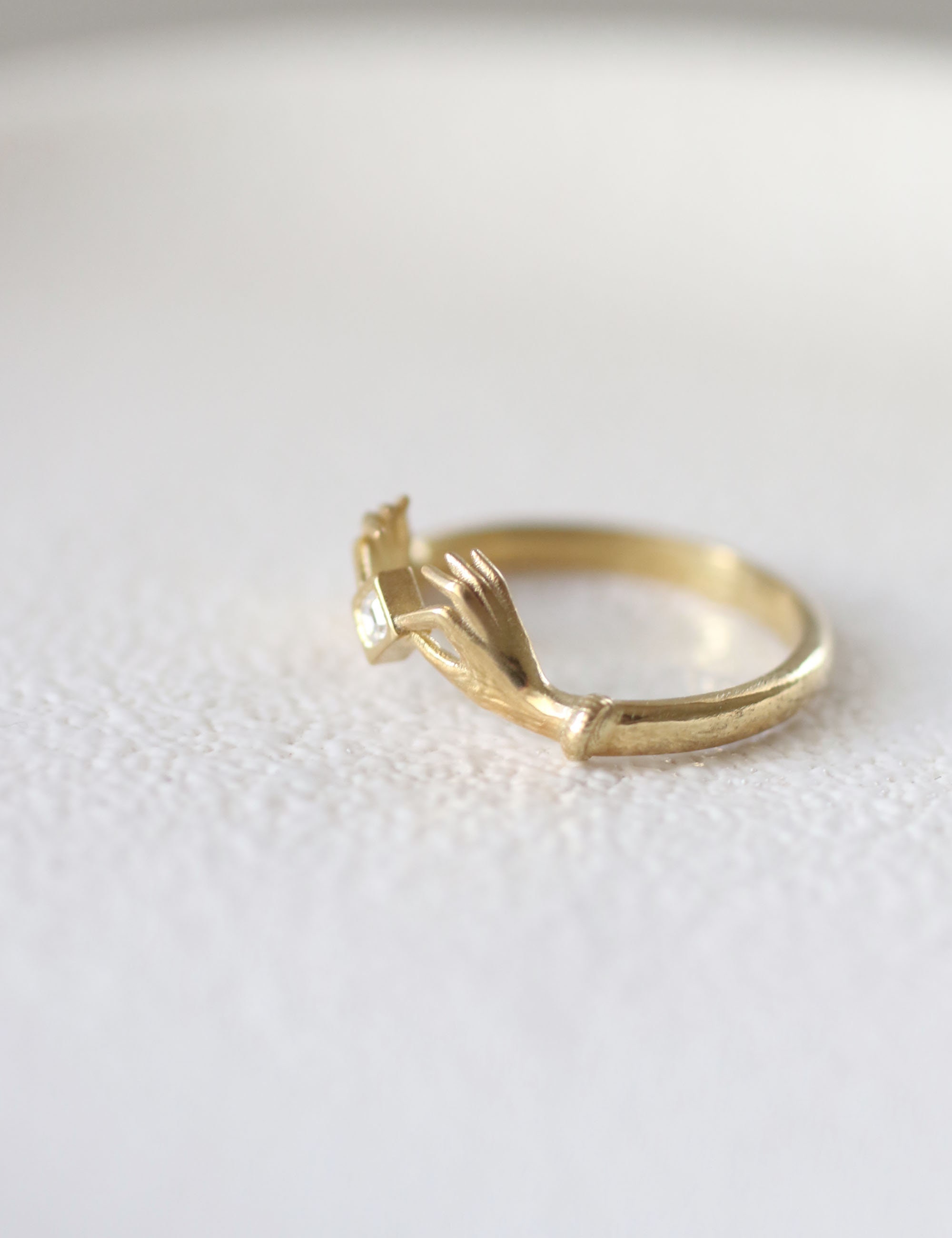 Anillo de mano de oro sólido de 14k anillo de mano de | Etsy