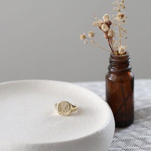 Gold Floral Signet Ring, Solid Gold Engraved Ring, Herbal Ring, Signet ...