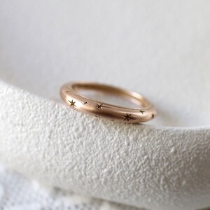 Rose Gold Star Ring, 14k Star Wedding Band, Engraved Ring, Solid Gold ...