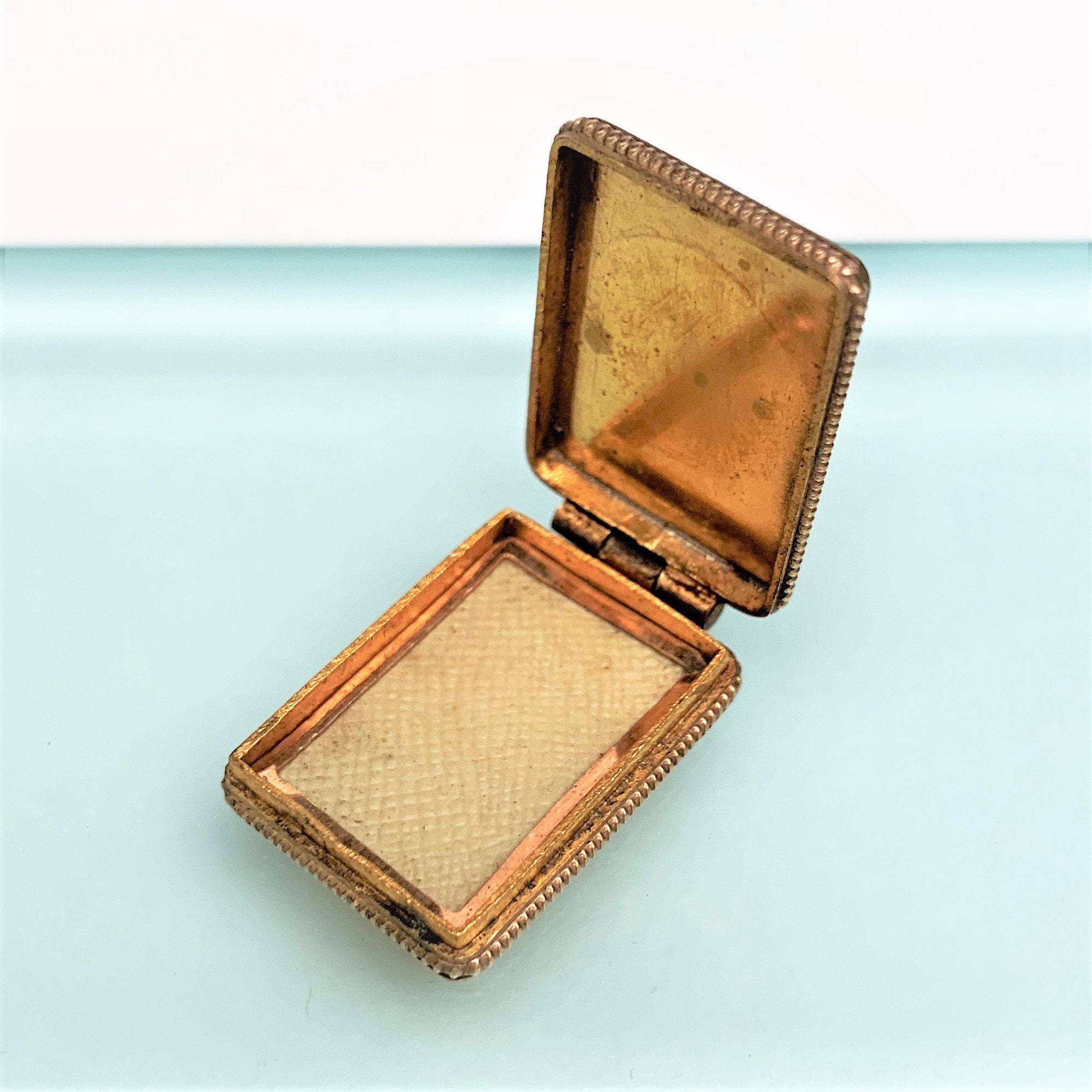 Antique Victorian Era Rectangular Etched Gold Filled Locket - Etsy
