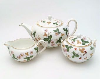 Strawberry Tea Set - Etsy