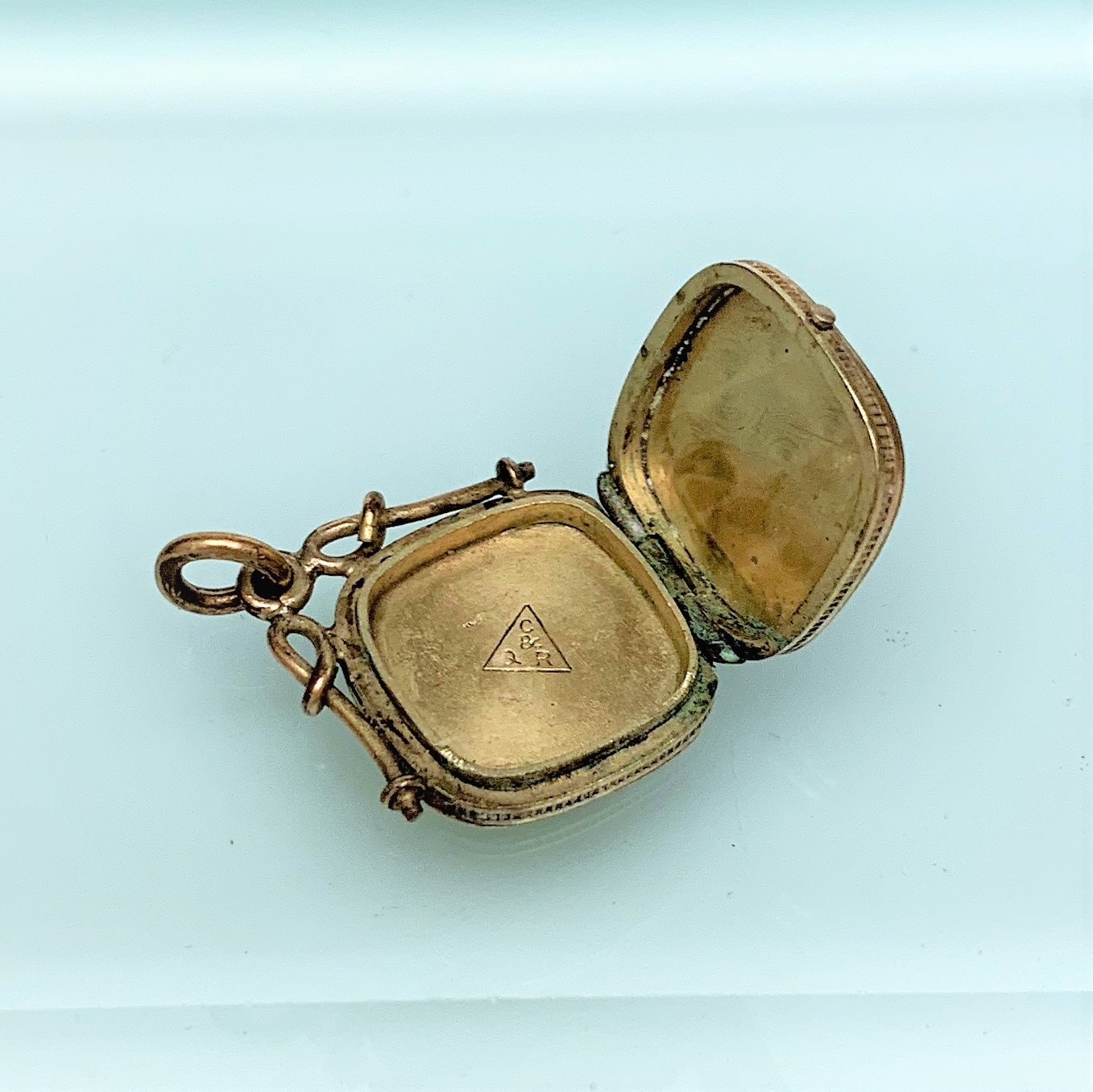 Antique Victorian/edwardian Era Etched Gold Filled Locket by CQ&R - Etsy