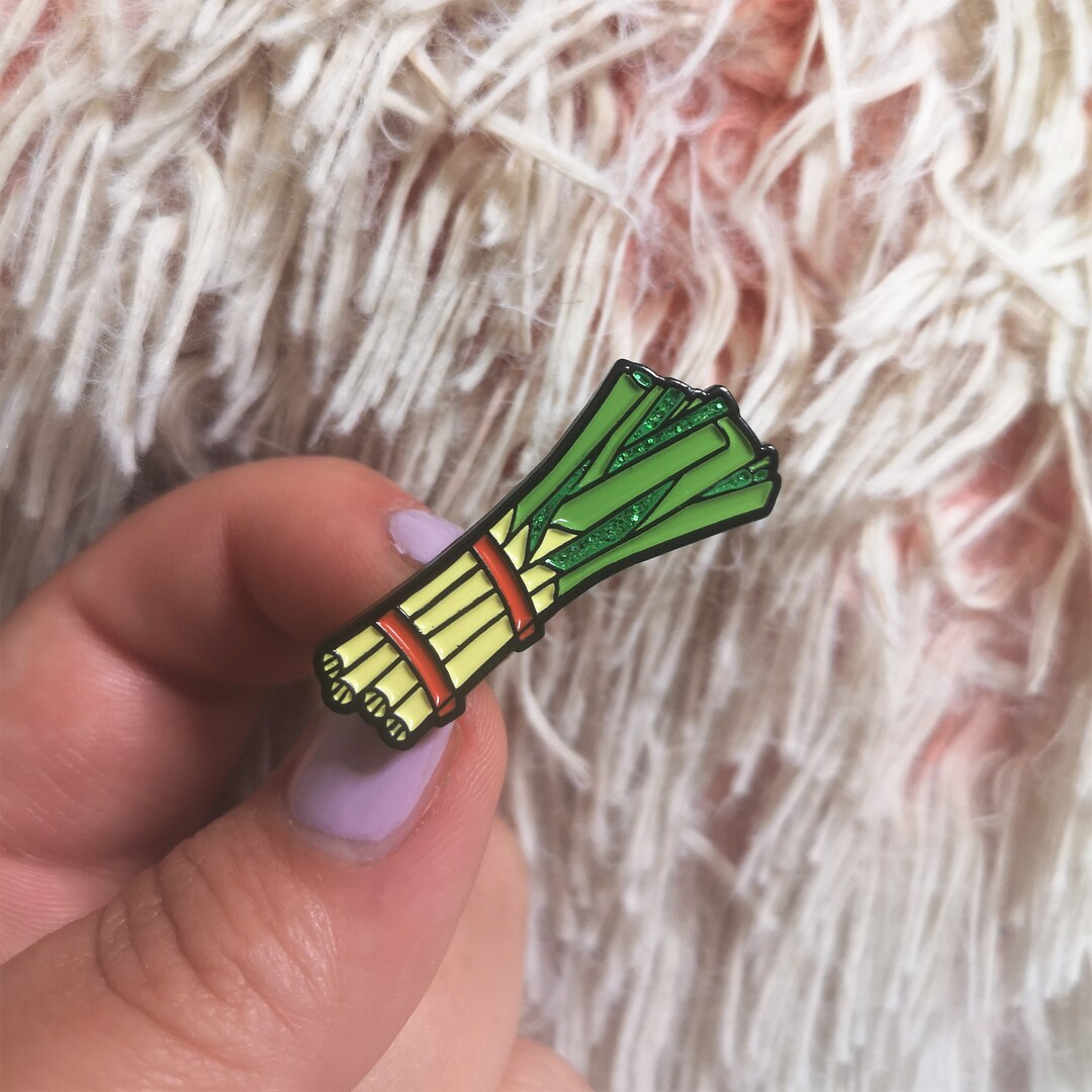 Enamel Pin LEEKS - Glitter Pin Leeks - Pin Vegetables - Gift - Etsy
