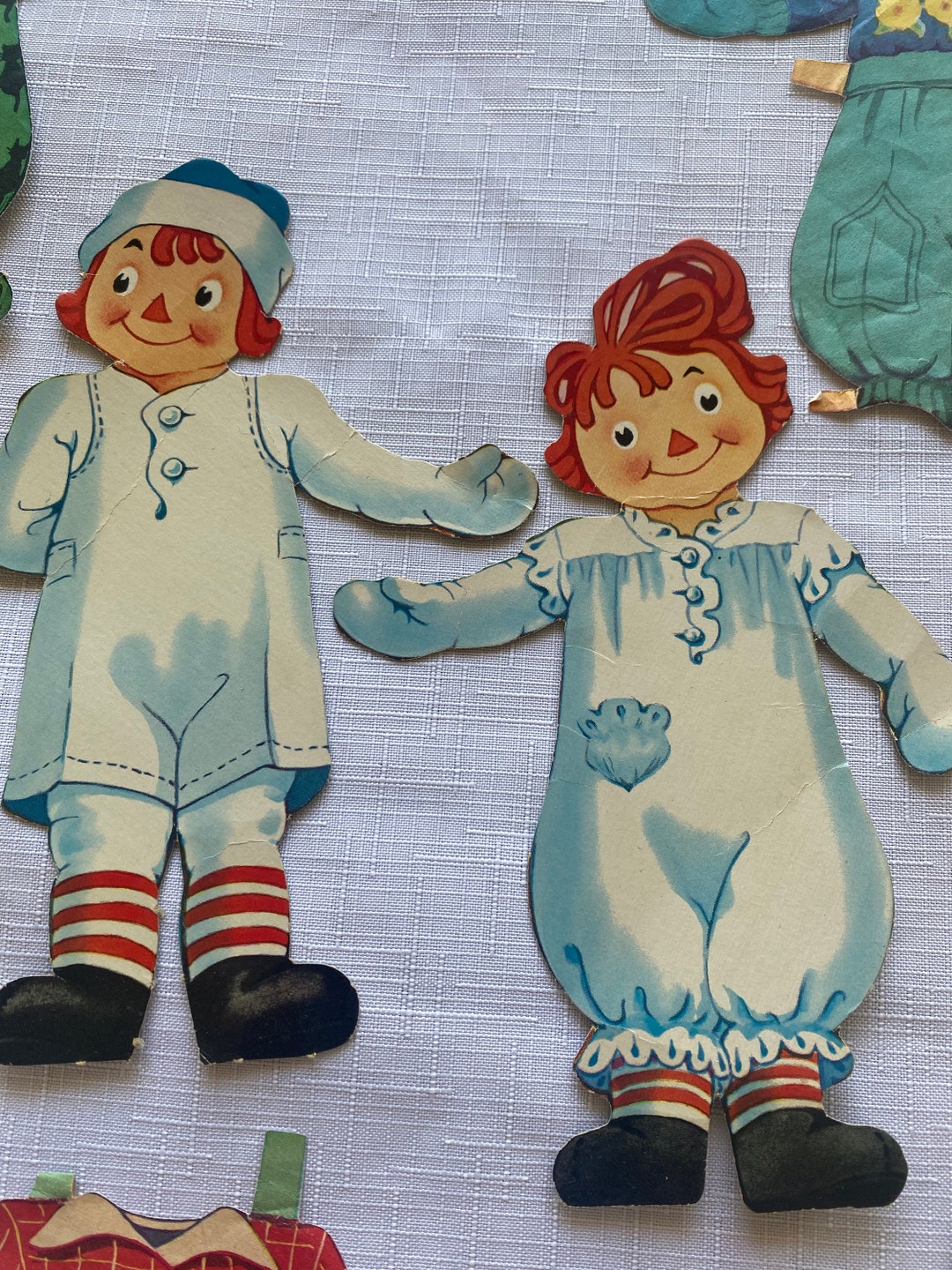 Vintage Raggedy Ann & Andy Paper Dolls Clothes, Etc. 15 Pieces - Etsy