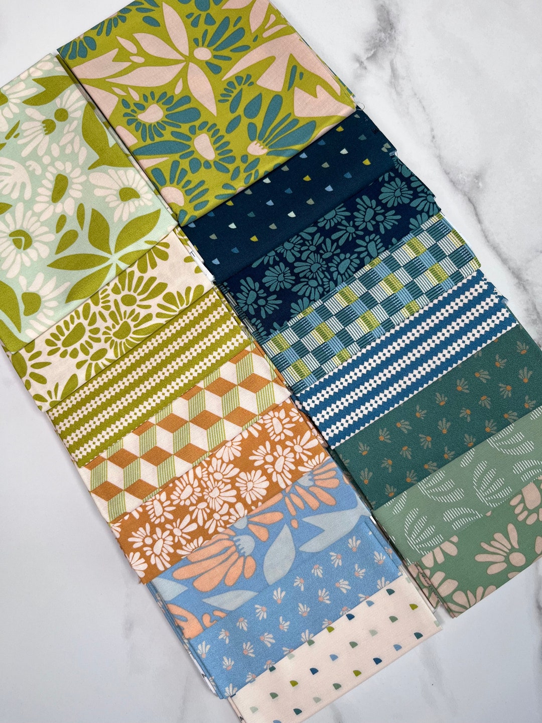 Evolve Full Collection by Suzy Quilts | 16 Fat Quarter Bundle | Modern Quilt Fabric | Art ...